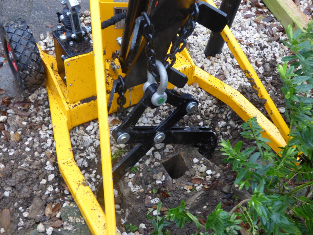 Fence Master | Fence Post Removal | Postpullers