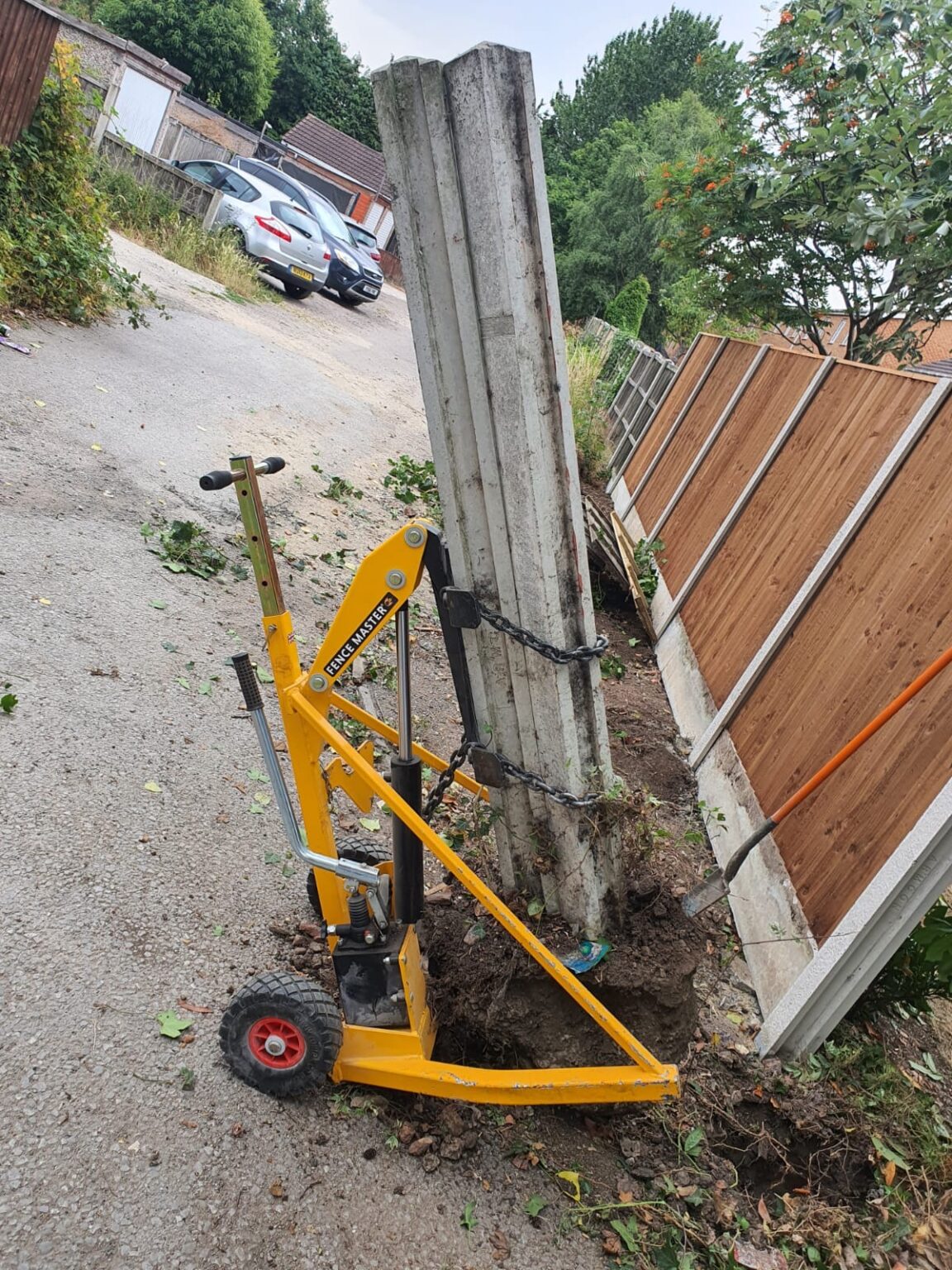 Fence Master | Fence Post Removal | Postpullers